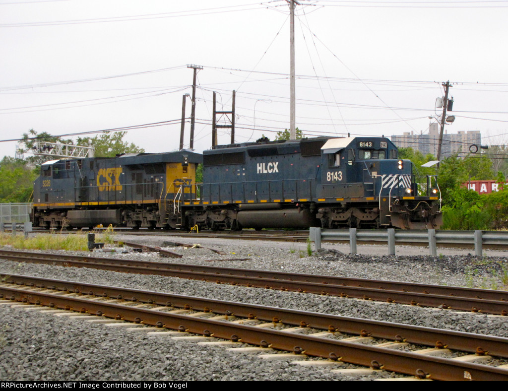 HLCX 8143 and CSX 5326